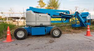 Choosing the Best Man Lift