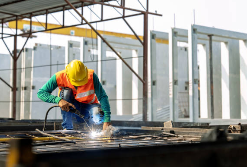 How to become a construction worker