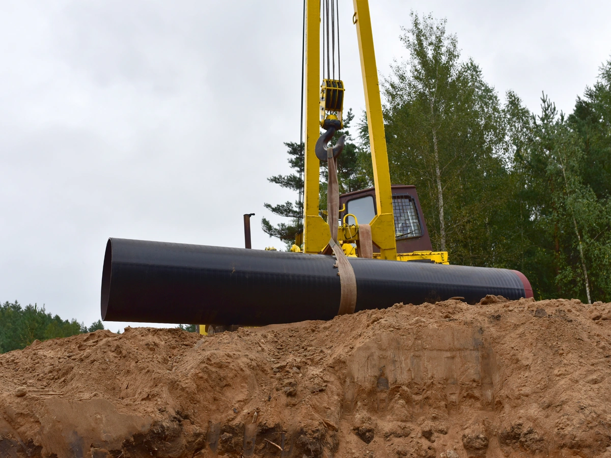 Utilizing Advanced Pipelayer Technology