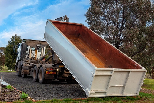 How to Choose the Right Dump Trailer for Your Needs
